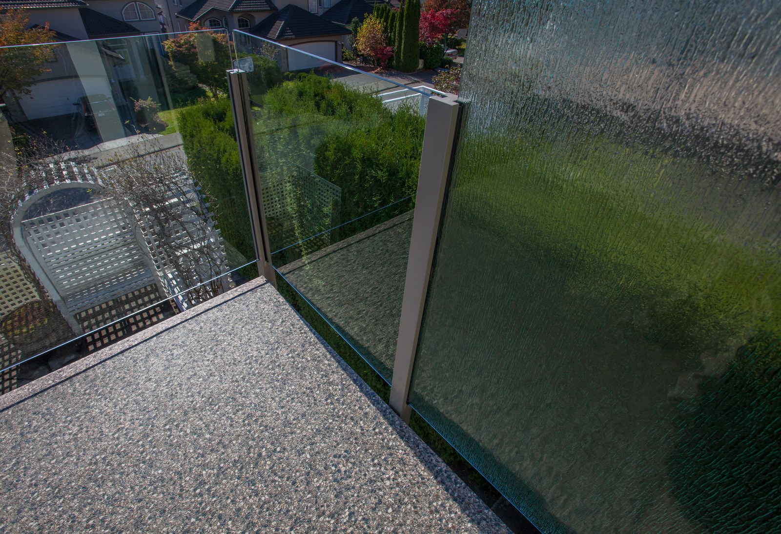 Understanding Different Vinyl Sundeck Products | Tufdek Vinyl Decking