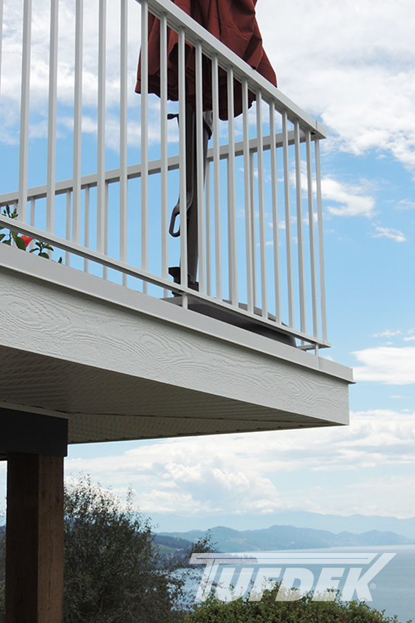 Tufdek’s Top Tips to Select the Best Vinyl Deck Railing