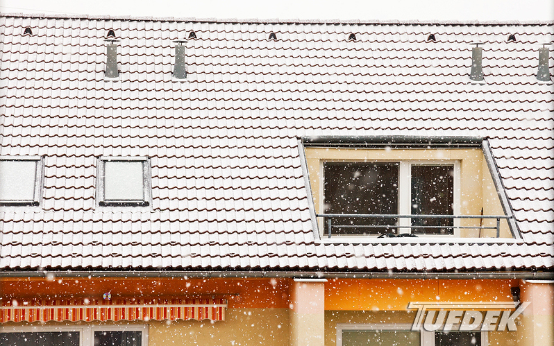 Preparing Your Deck for Winter - Tips for Vinyl Deck Care